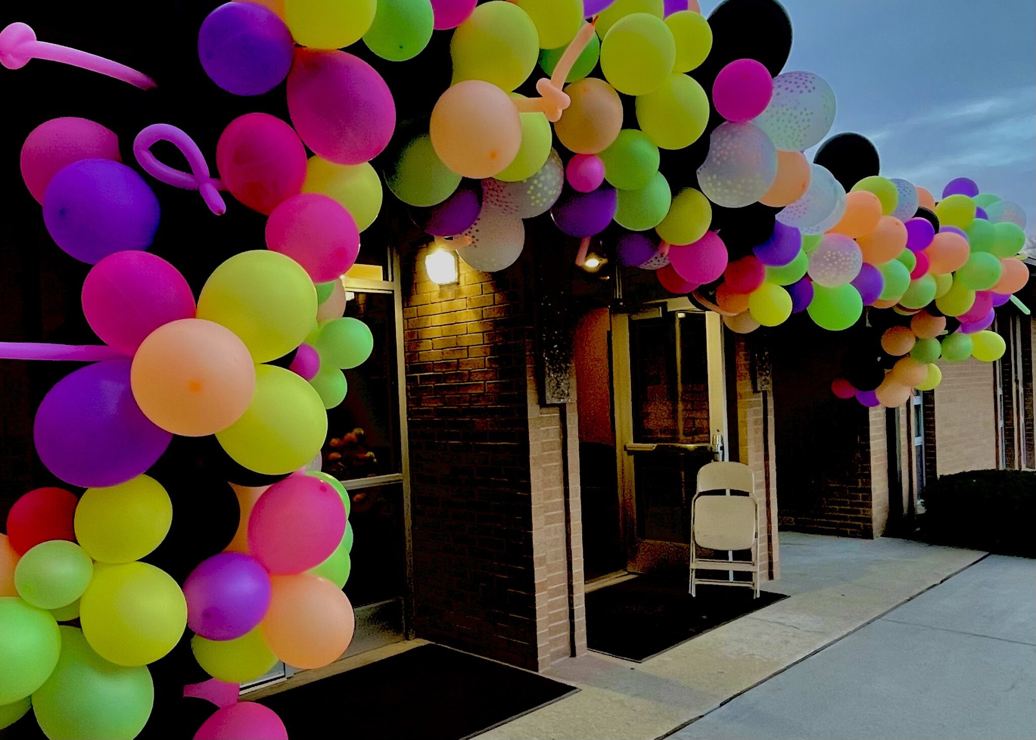 7 Sneaky Secrets for Fabulous Balloon Displays - Michelle Crowley